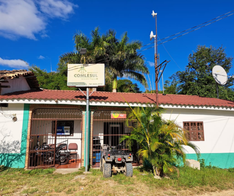 Contáctanos – Comlesul